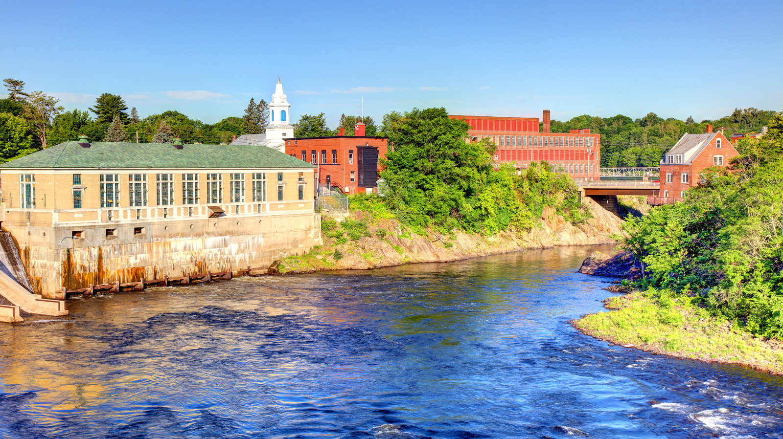 New England's Kennebec Valley Town Is A Riverside Hub With White-Water ...