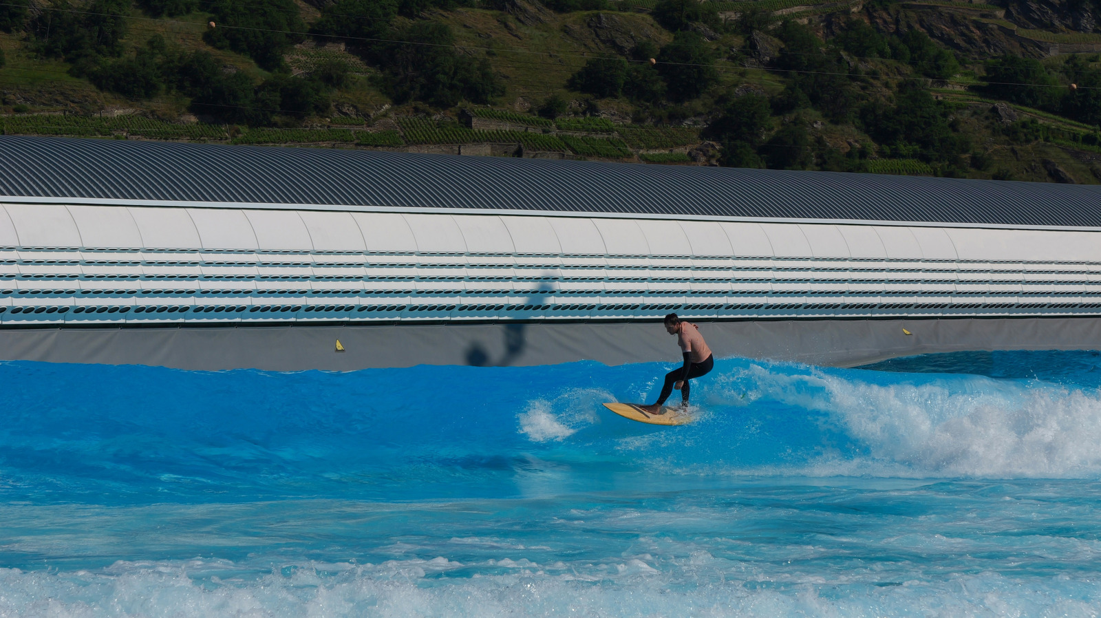 North America's First Wavegarden Cove Lagoon Has Opened In Virginia Beach (And It's A Surfer's ...