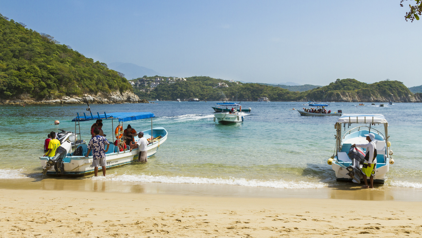 Oaxaca's Southernmost Beach Is A Clear Water Paradise Full Of Fresh ...
