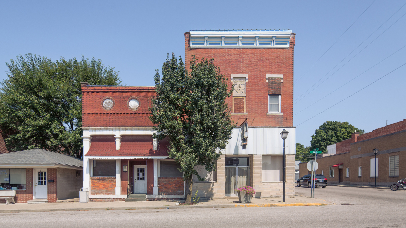 Southern Indiana's Friendly Town Is A Nostalgic Hotspot For Festivals ...