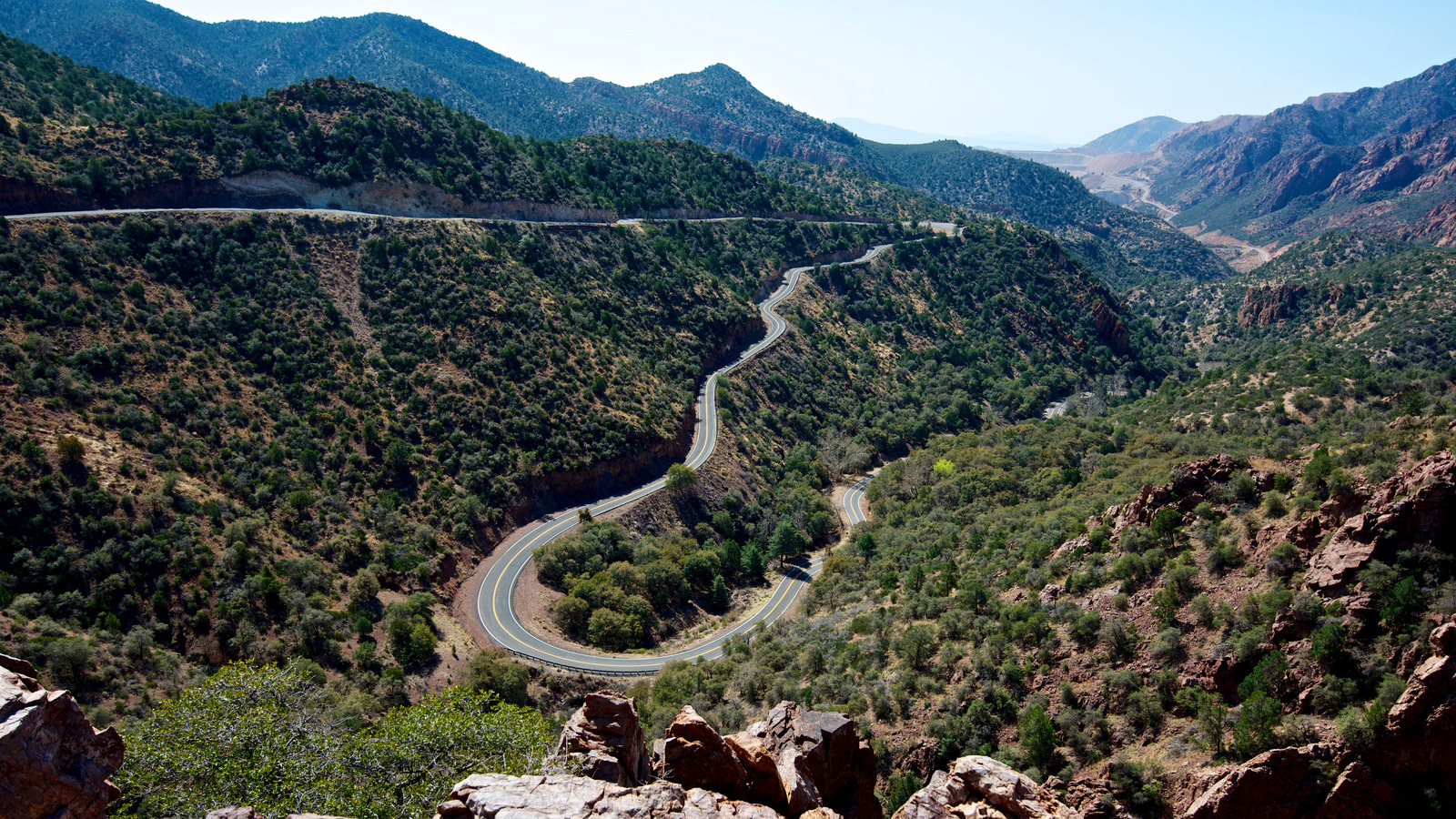 One Of Arizona's Most Mysterious Roads Offers Dramatic Landscapes And ...
