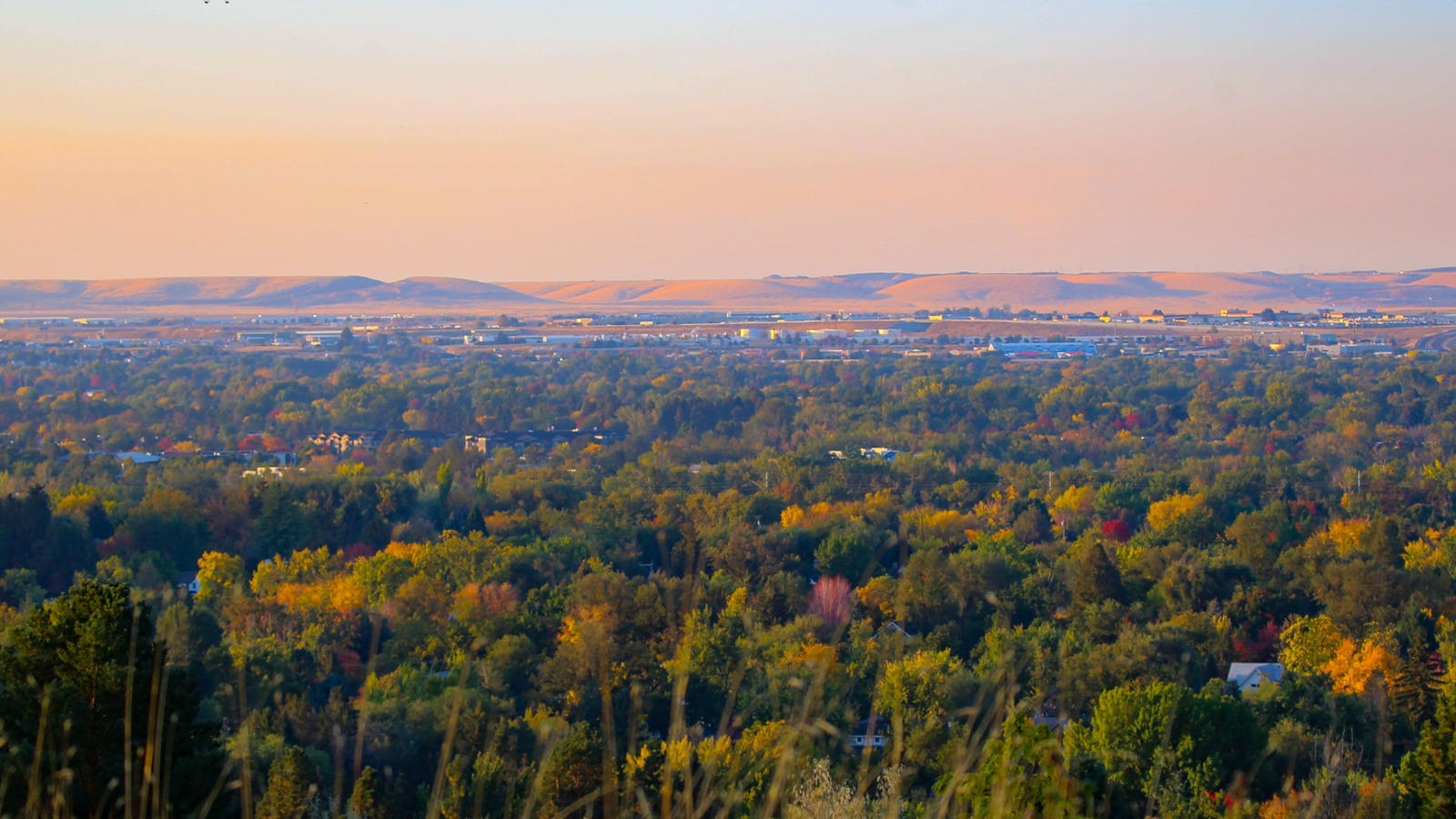 One Of Boise's Most Desirable Neighborhoods Lets You Hike, Brunch, And ...