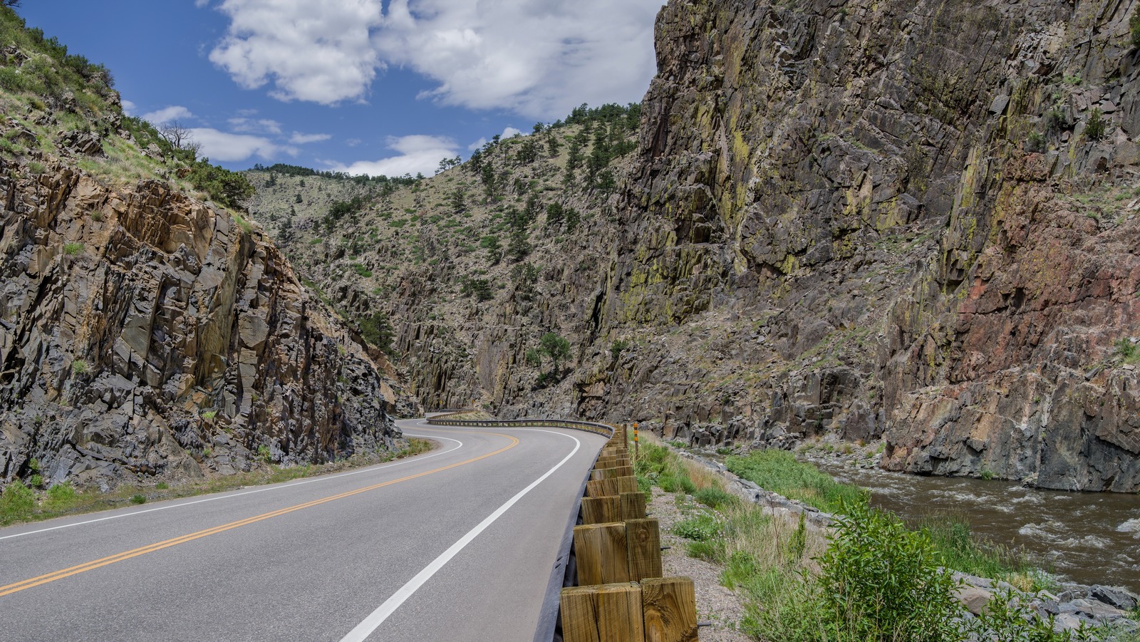 One Of Colorado's Most Breathtaking Drives Is Right Through A Striking ...