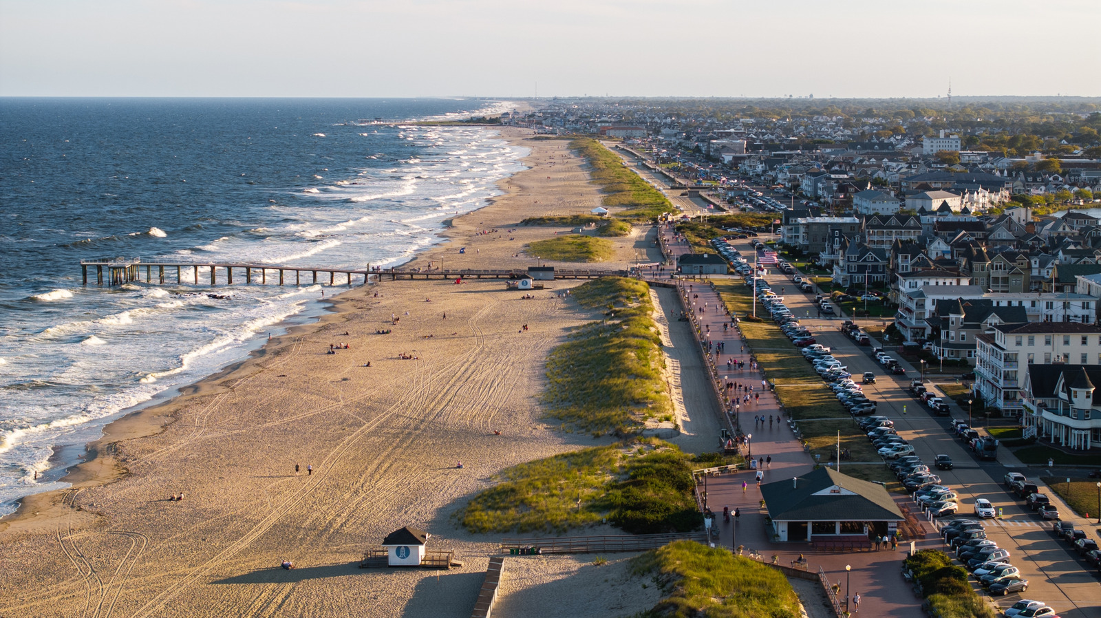 One Of New York City's Most Scenic Suburbs Is A Quaint Coastal Town ...