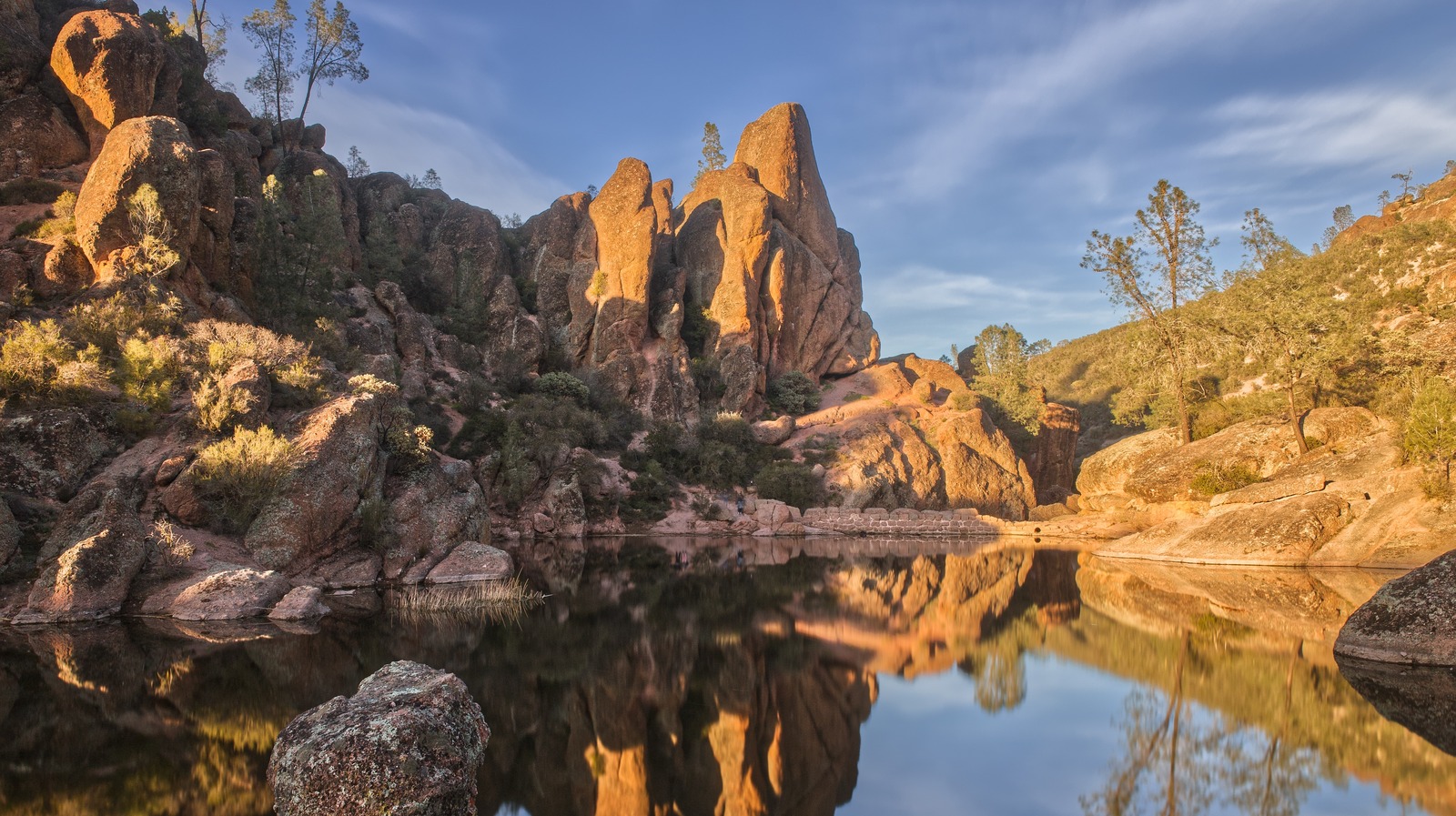 One Of Pinnacles National Park's Best Hikes Boasts A Unique Cave And ...