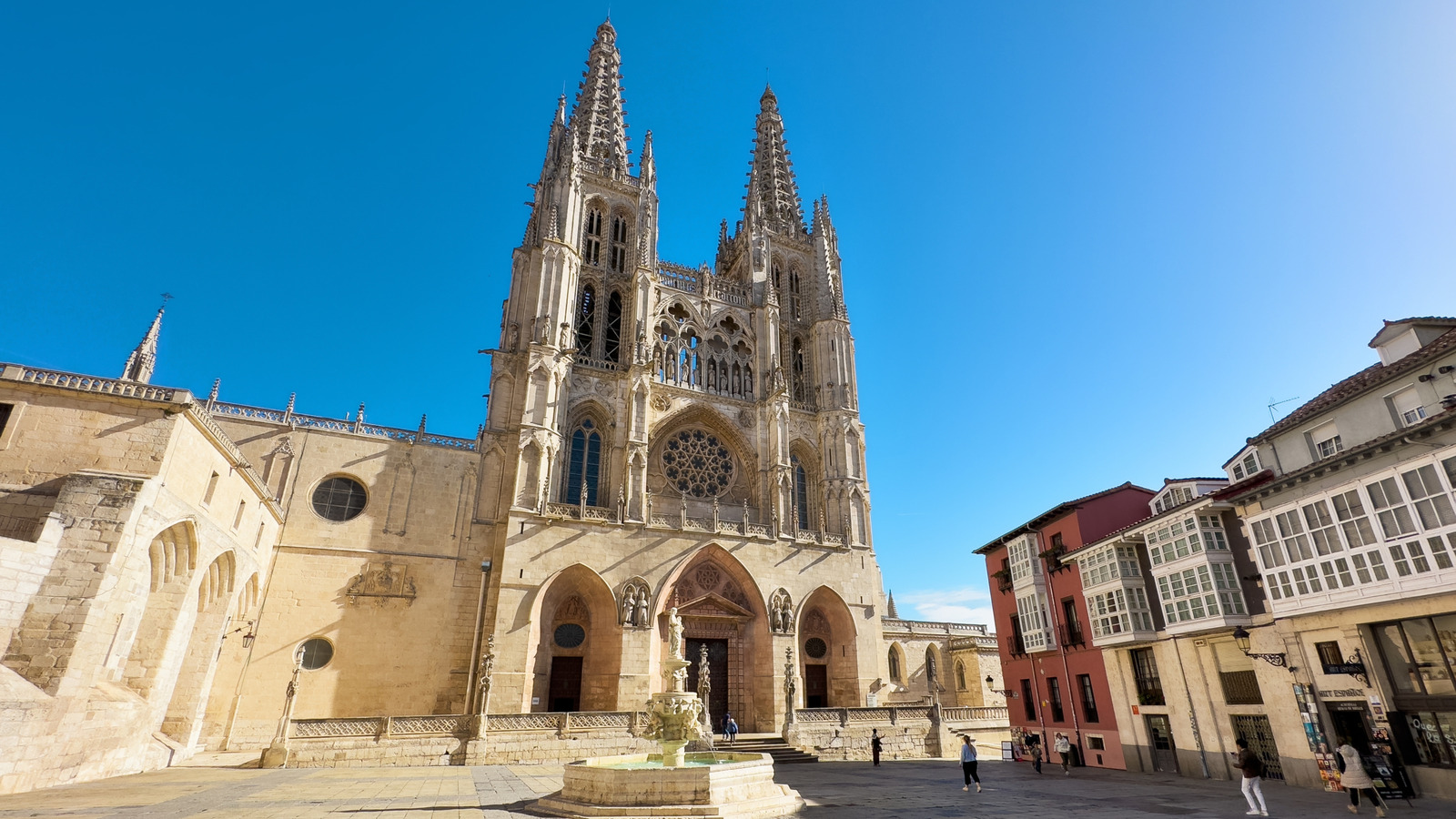 One Of Spain's Most Impressive Cathedrals Is In An Overlooked City Rich ...