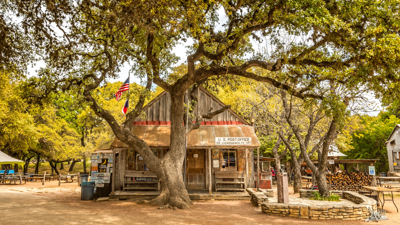 One Of Texas Coolest Music Scenes Can Be Found In This Unique Tiny