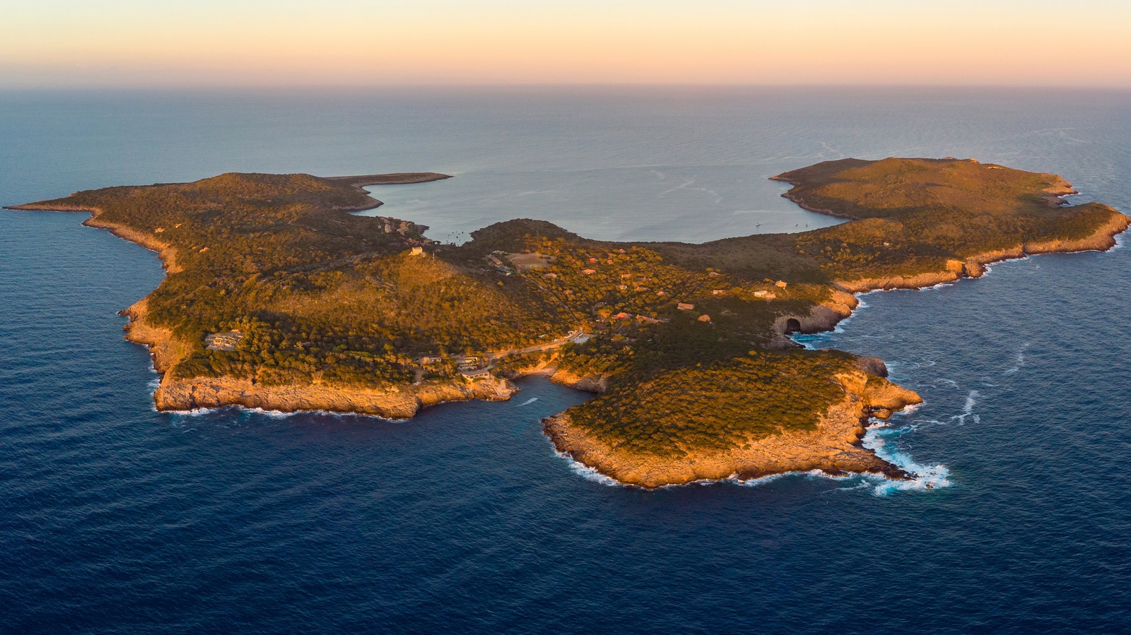 One Of The Mediterranean's Best-Kept Secrets Is An Unspoiled, Car-Free ...