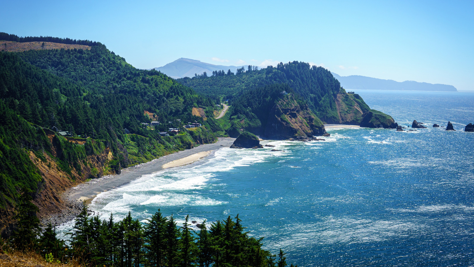 Oregon's Secret Beach Only Accessible By A Hidden Trail Is An Uncrowded ...
