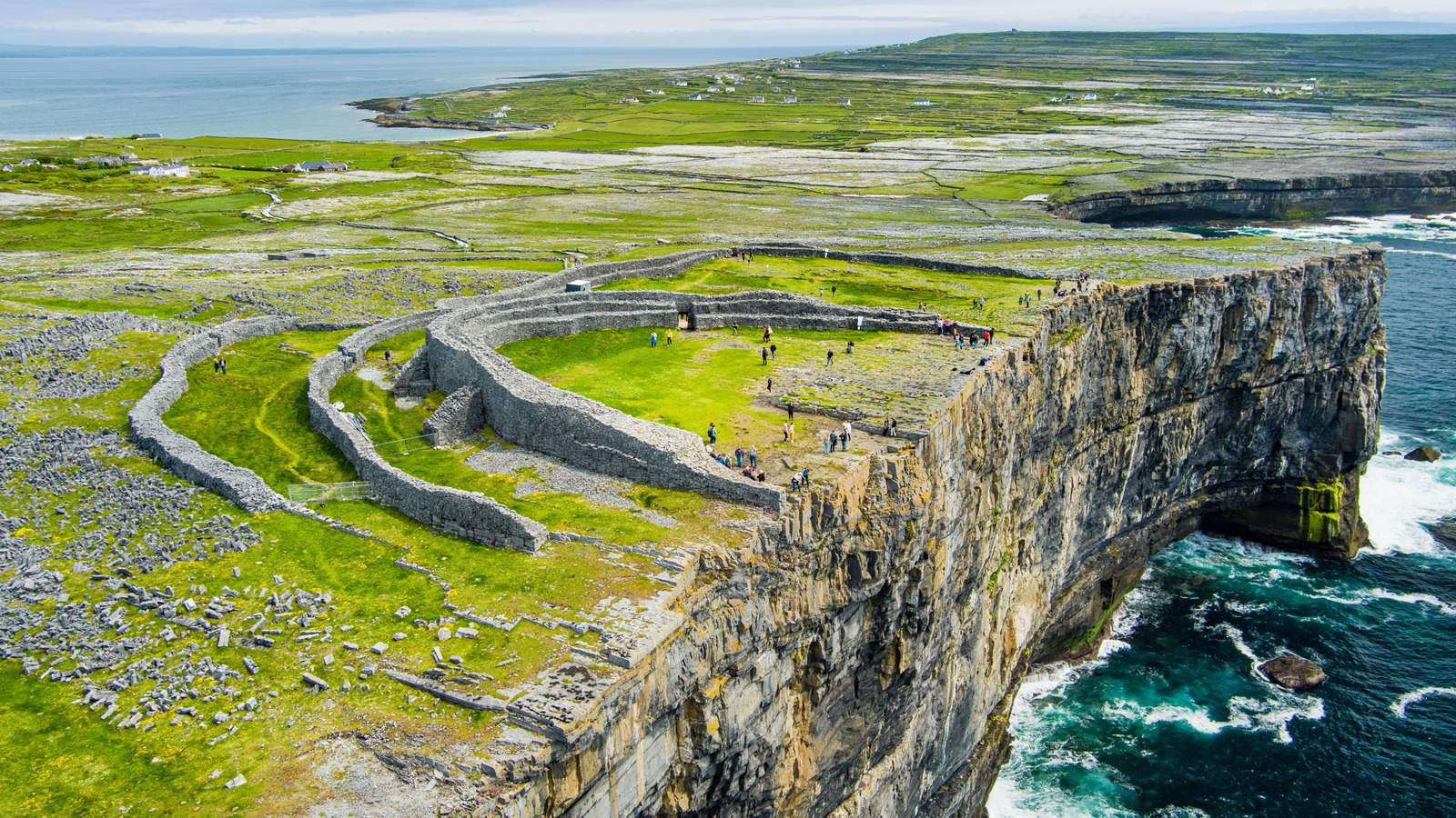 Rick Steves Says These Rugged, Enchanting Islands In Ireland Give 'End ...