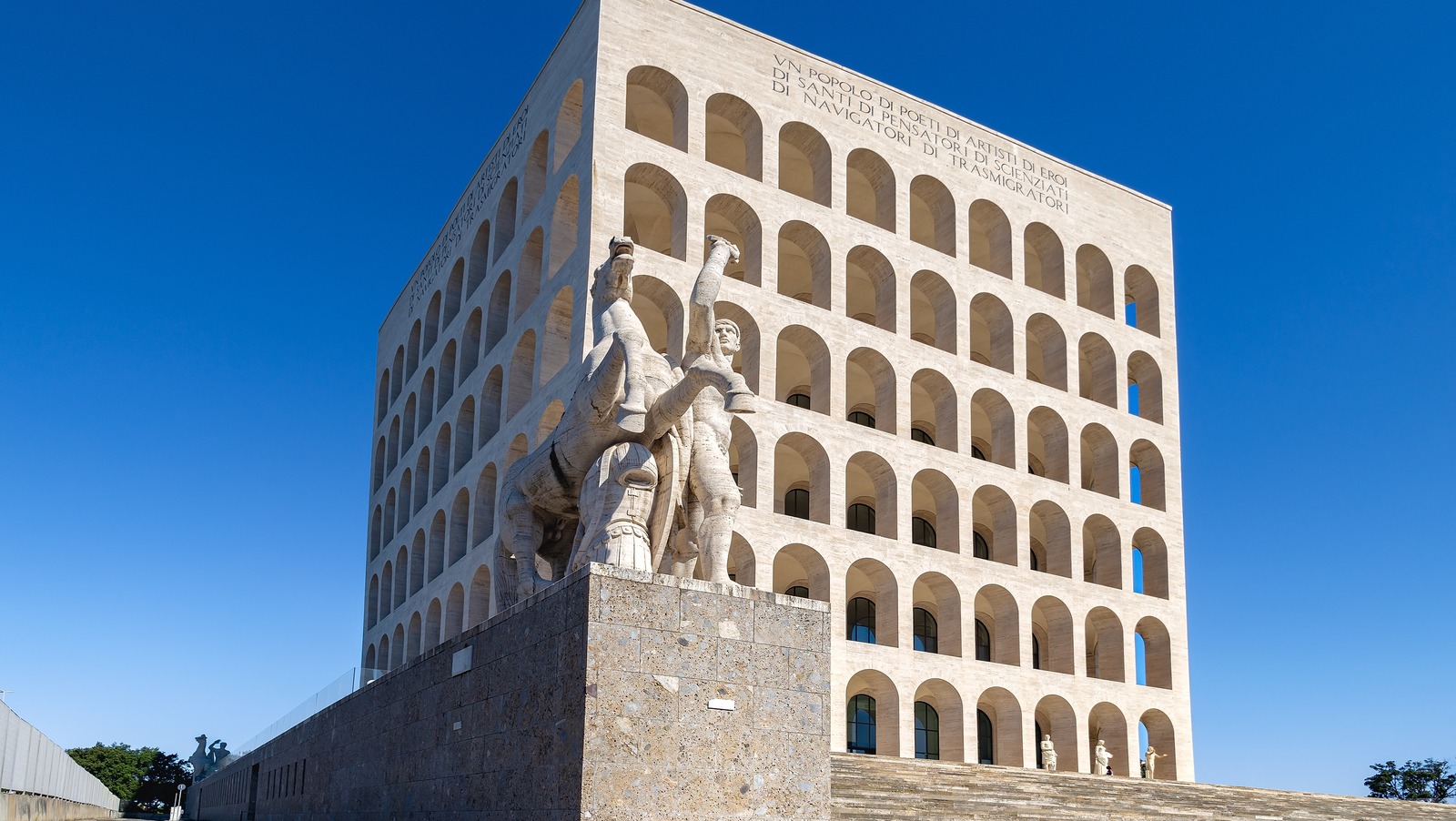 Rome's 'Square Colosseum' Is A Breathtaking Palace Famed For Impressive ...
