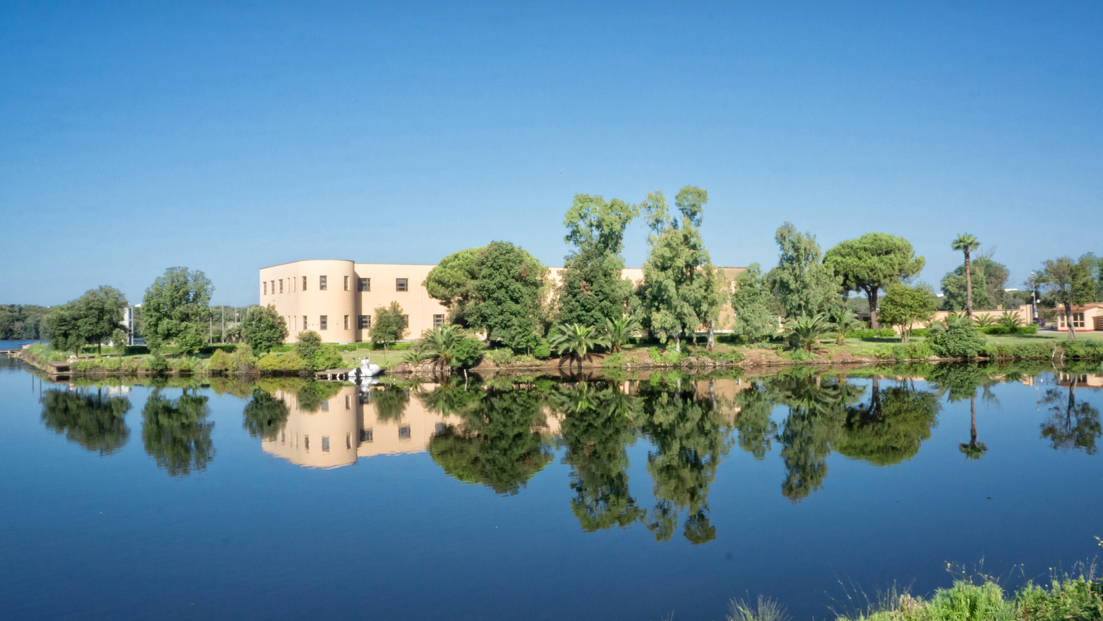 Sandwiched Between Rome And Naples Is A Quiet Coastal Town In Italy ...