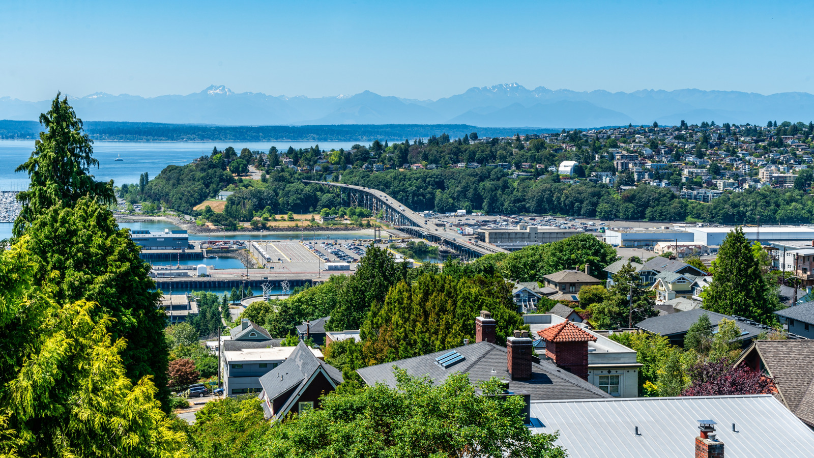 Seattle's Friendliest Neighborhood Is A Seaside Spot With Helpful ...