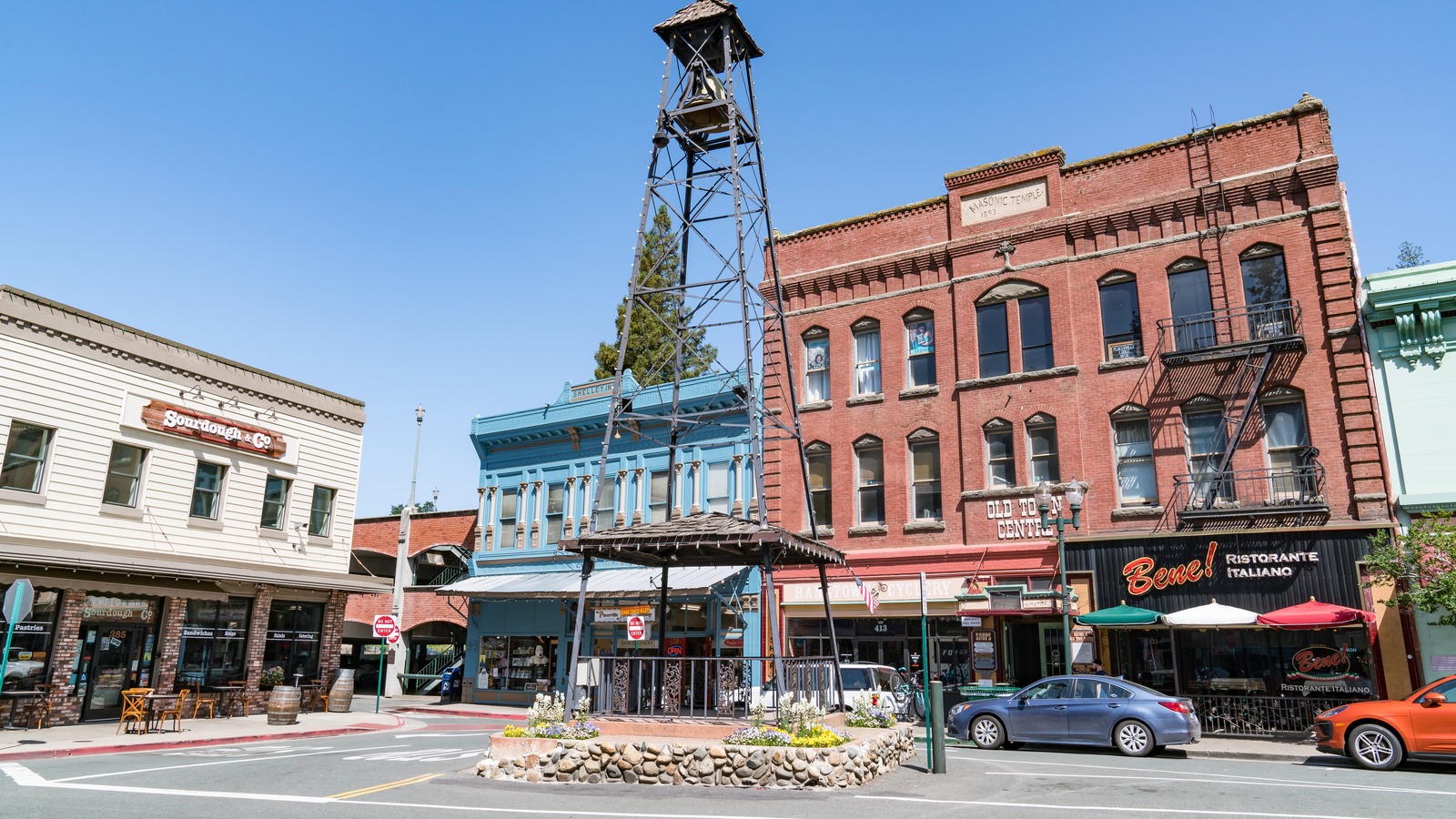 Situated Between Lake Tahoe And Sacramento Is A California Gold Rush ...