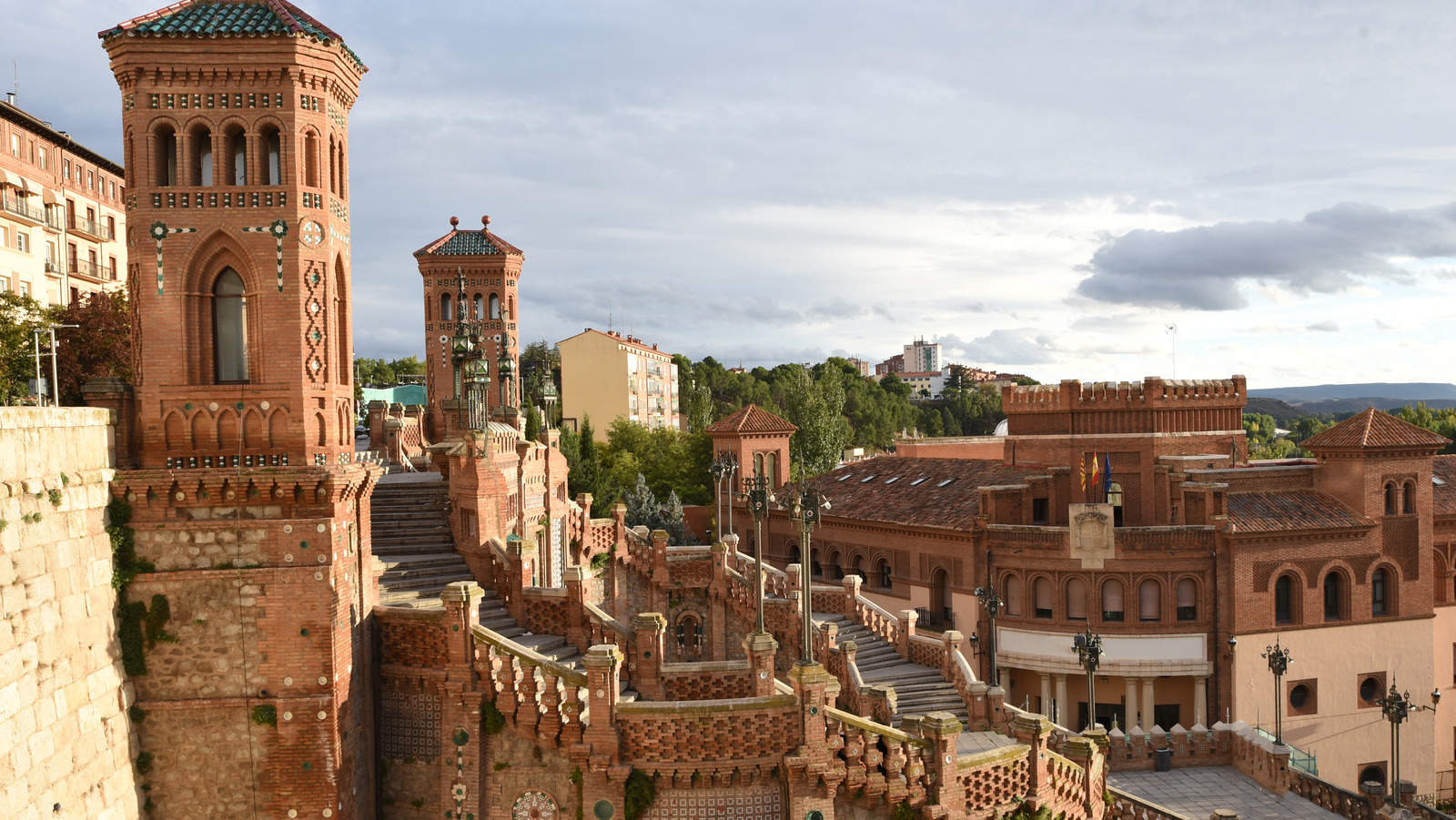 Situated Between Madrid And Barcelona Is Spain's Underrated City With ...