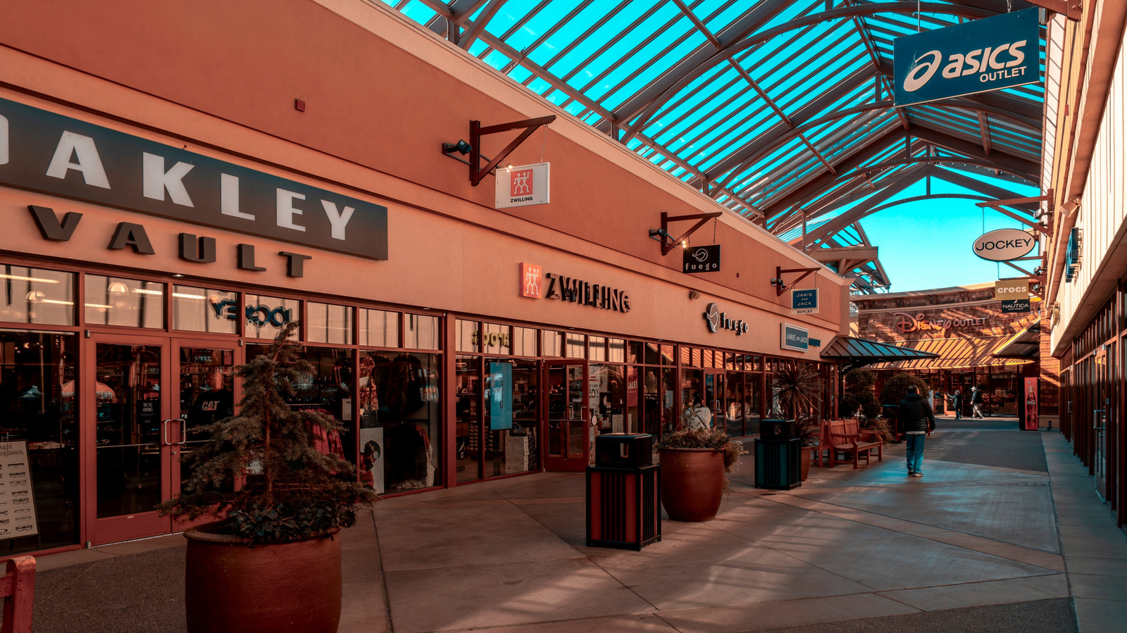 Situated Between Portland And Salem Is A Scenic Oregon City Perfect For ...