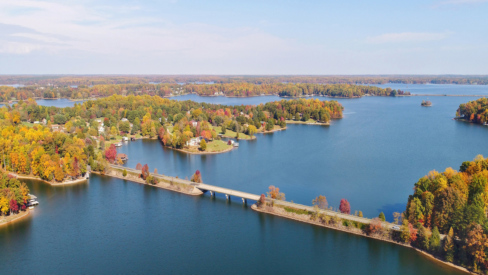 Situated Between Richmond And Washington D.C. Is Virginia's Gorgeous ...