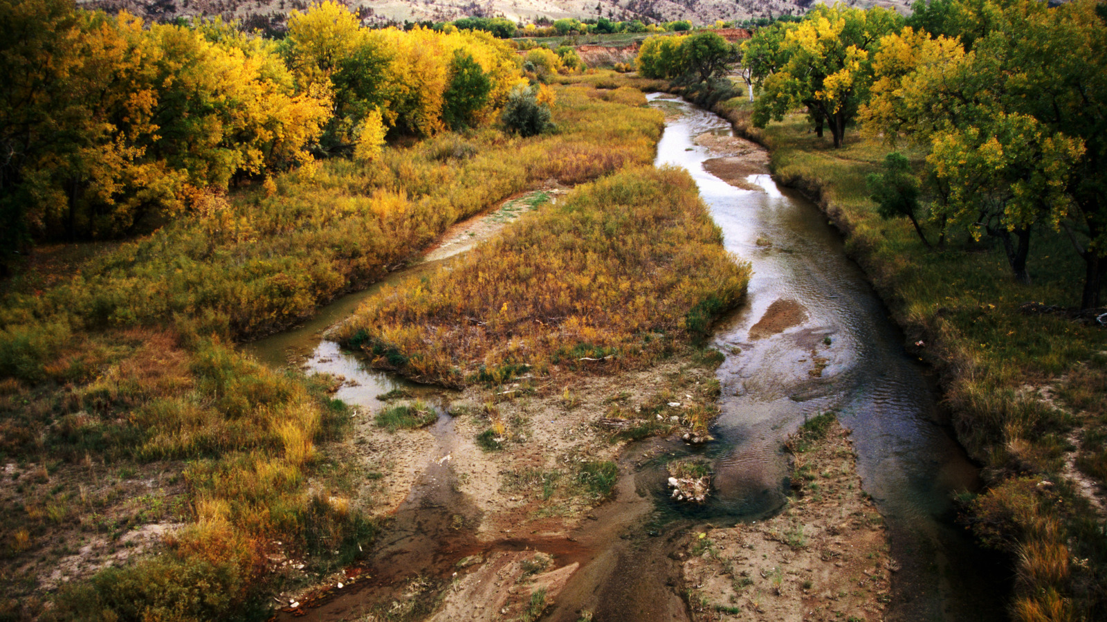 South Dakota's Fall Wonderland Is A Rugged Retreat With Festivals ...