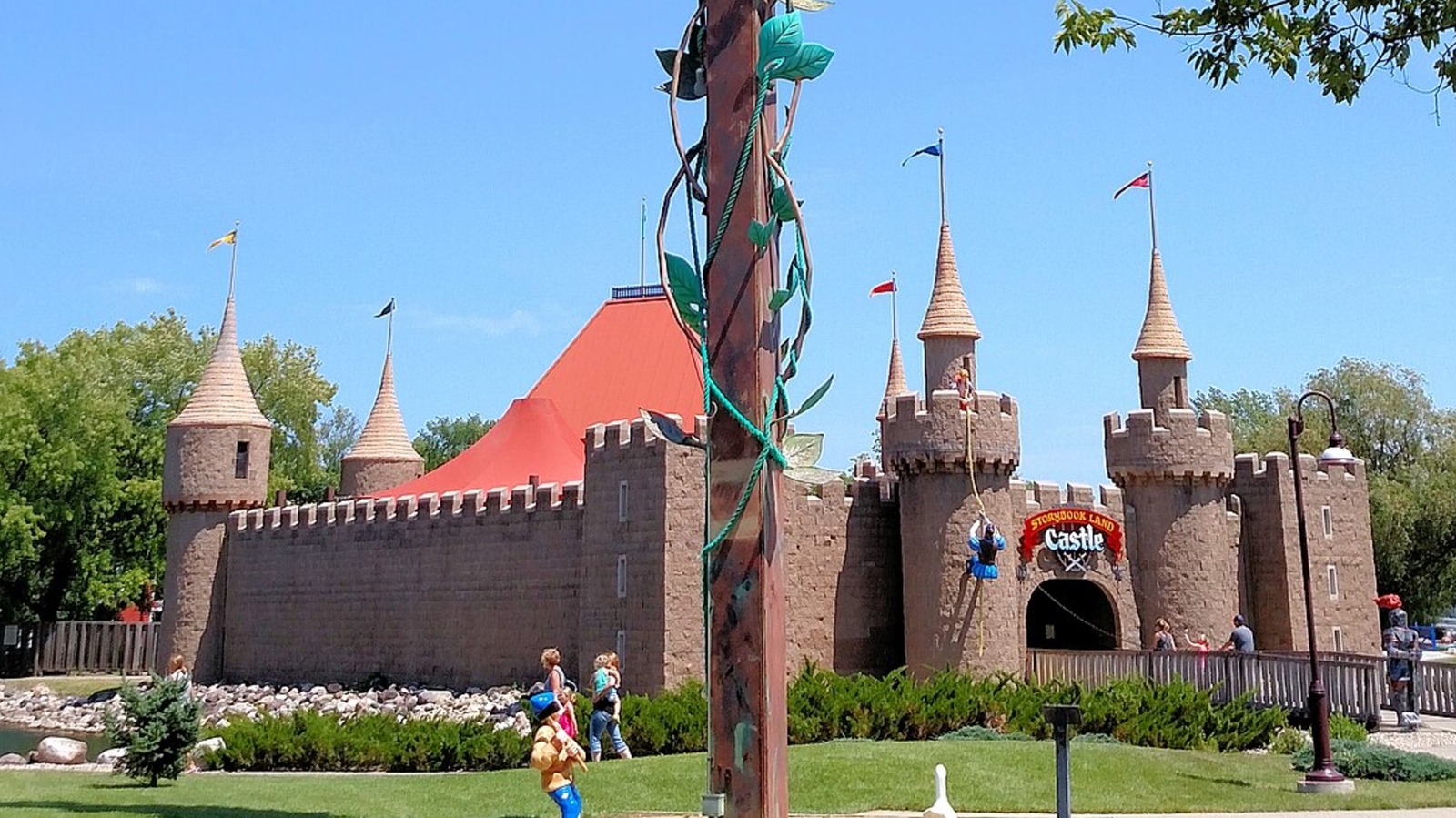 South Dakota's Underrated City Is A Bustling College Town With A ...