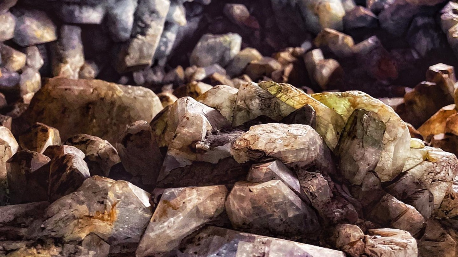 Stand Inside The World's Largest Geode At This Ethereal And Underrated ...