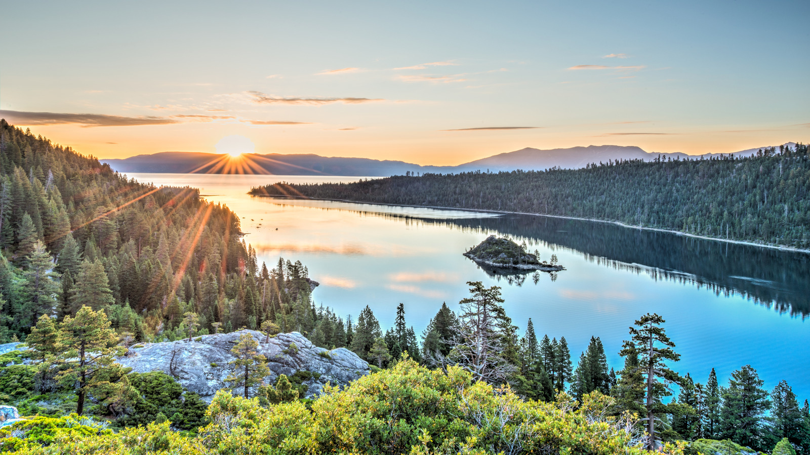 Swim Or Sunbathe At A Special Alpine Lake Beach On The Nevada ...