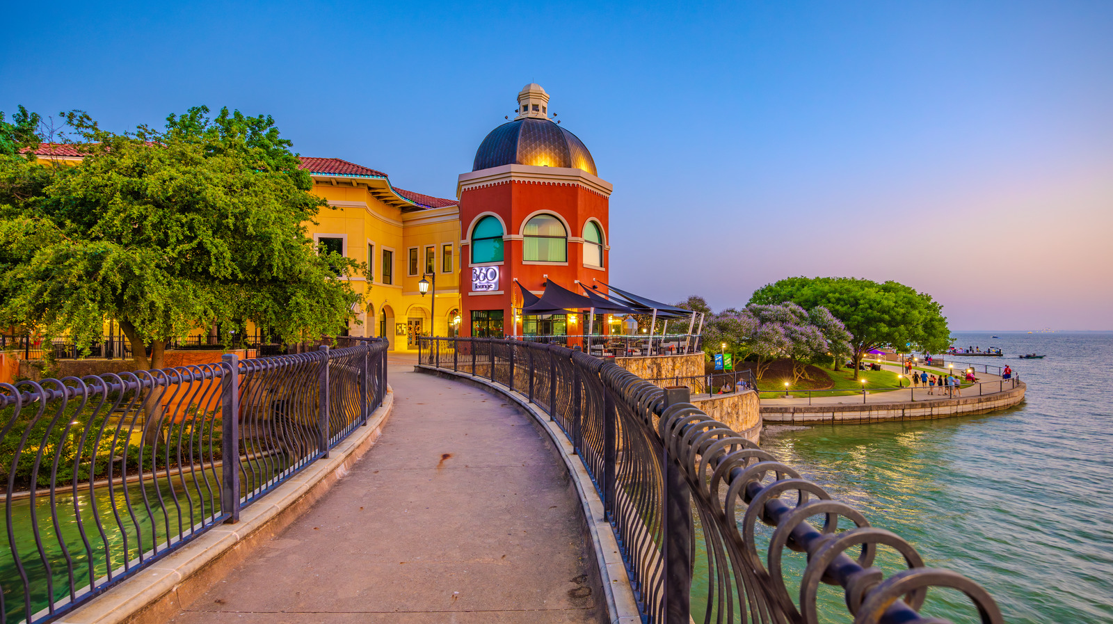 Texas' 'Free Live Music Capital' Is A Historic Dallas Suburb With Local ...