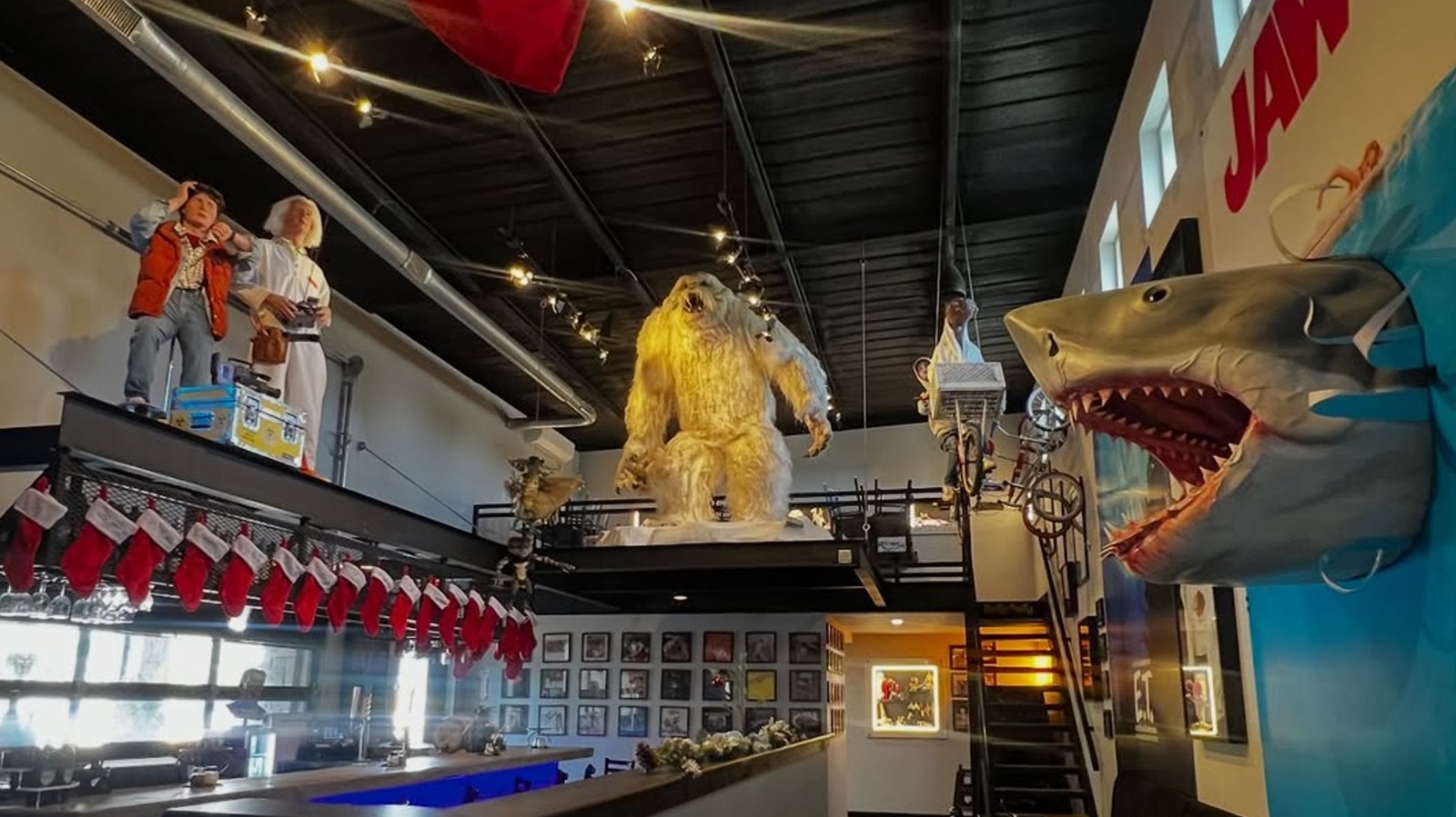 Texas' Retro Pizza Restaurant In Boerne Is An '80s-Themed Blast Of ...