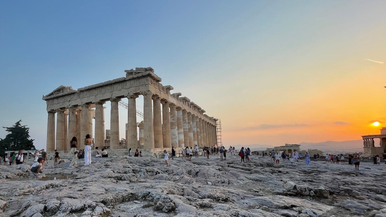 When To Visit The Acropolis In Athens For The Best Experience