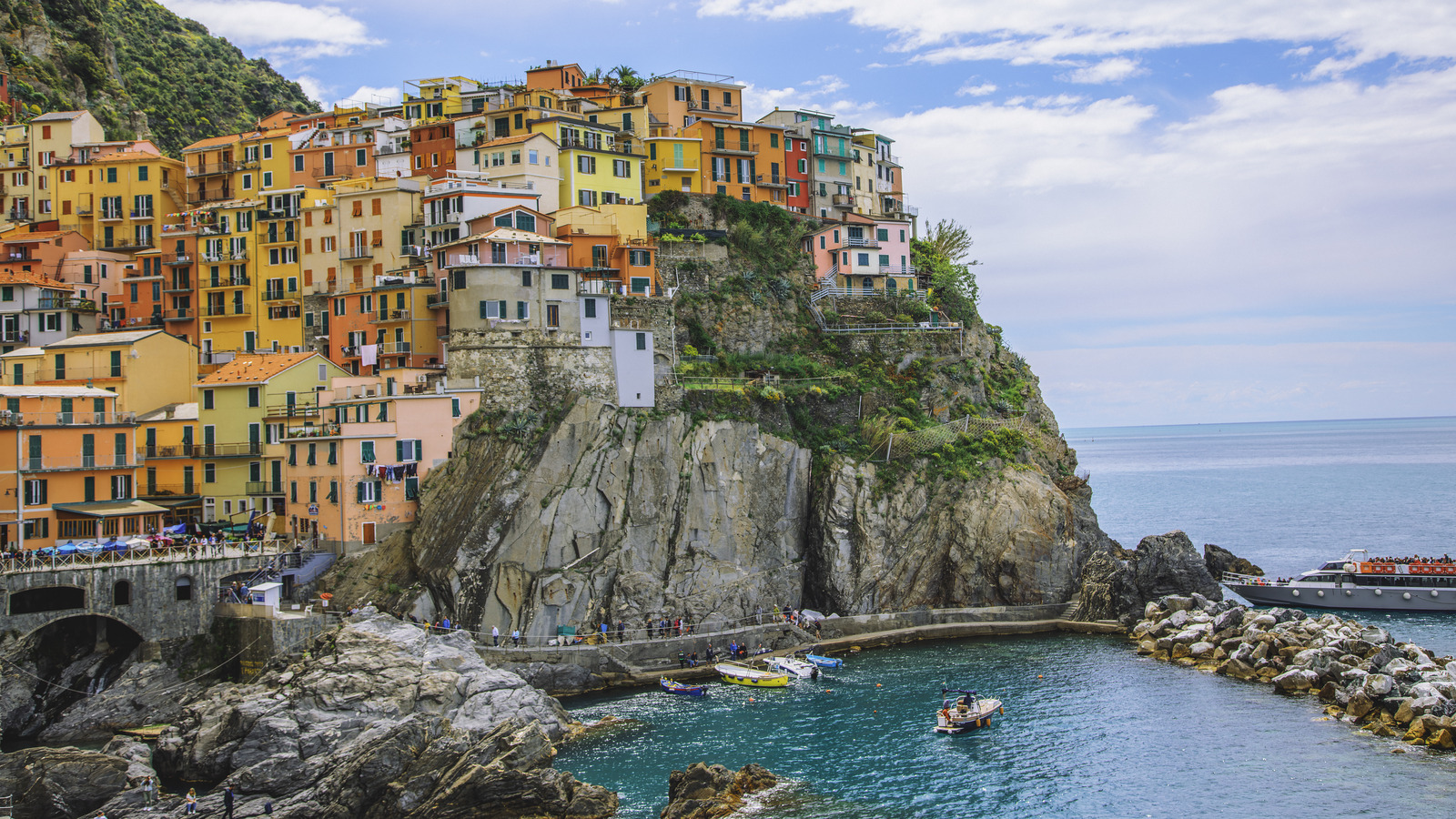 The Best Village To Stay In Italy's Cinque Terre Based On What You Want