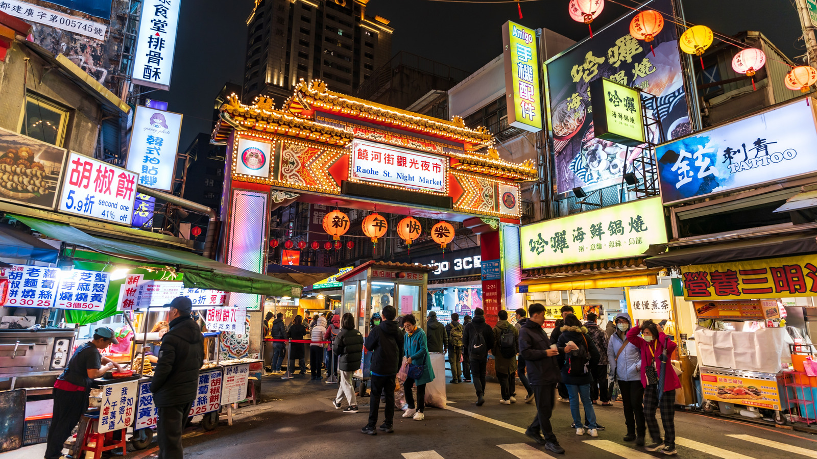 How To Avoid Getting Pickpocketed In Night Markets