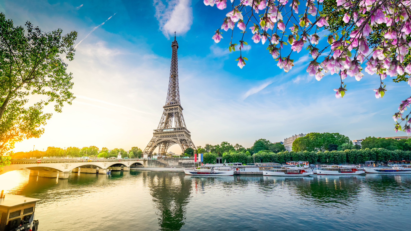 The Biggest Things Hollywood Gets Wrong About Visiting Paris