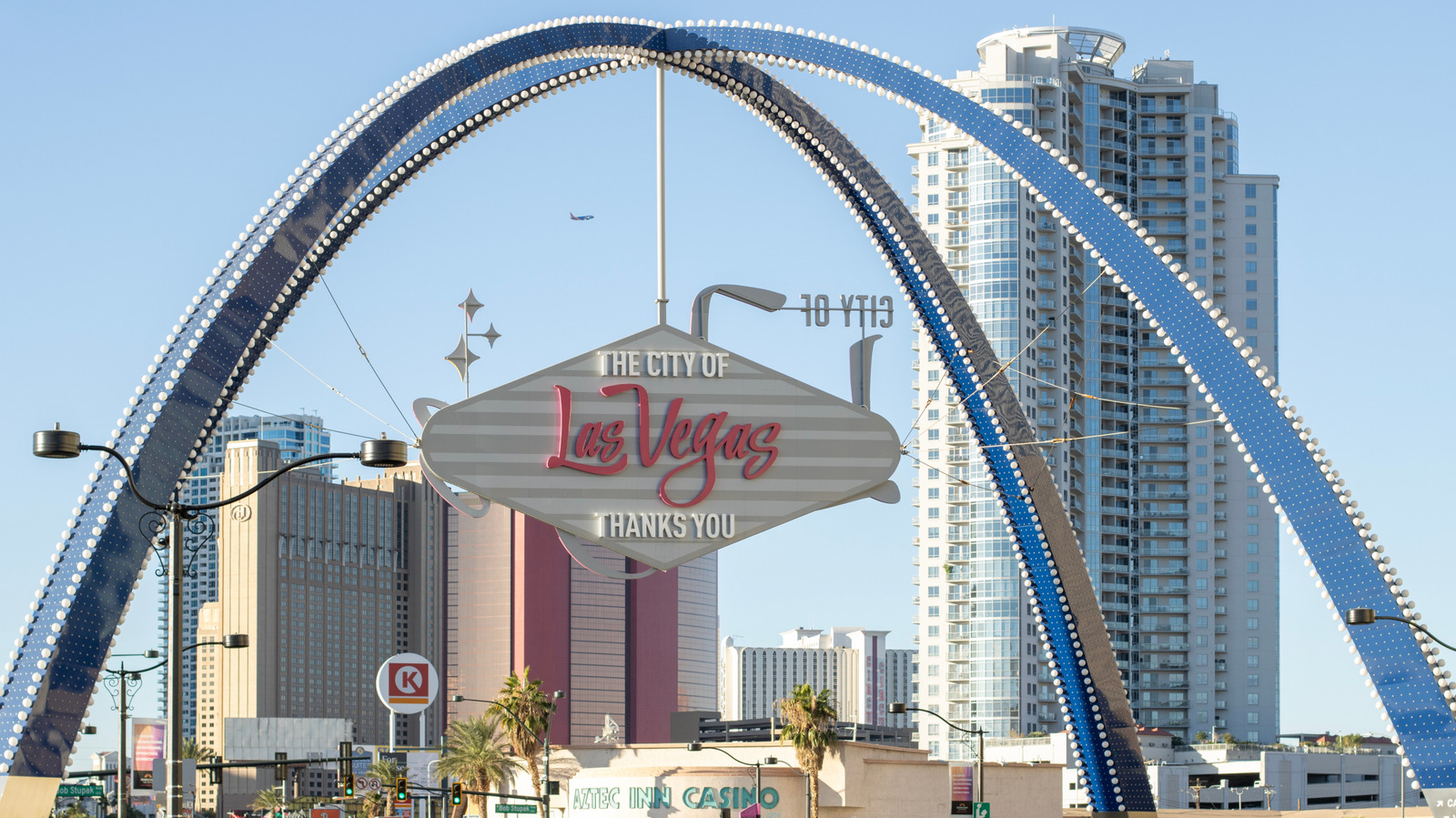 The Hotel In The Heart Of Downtown Las Vegas Famed For Blending Retro Charm And Upscale Amenities