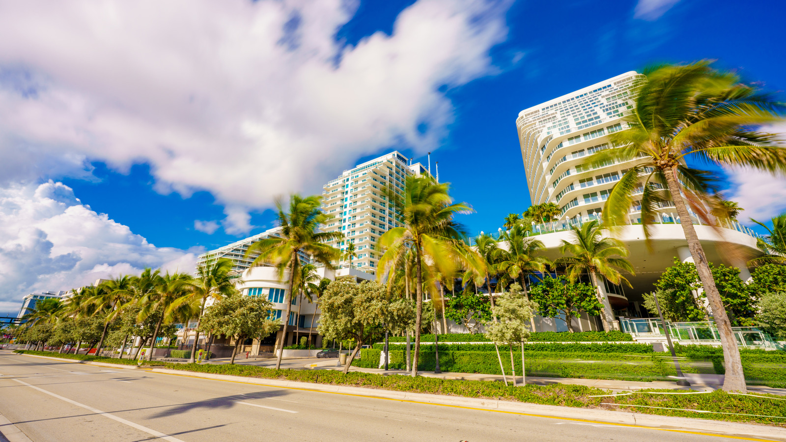 The Itchy Reason Tourists May Want To Avoid Visiting Florida During ...