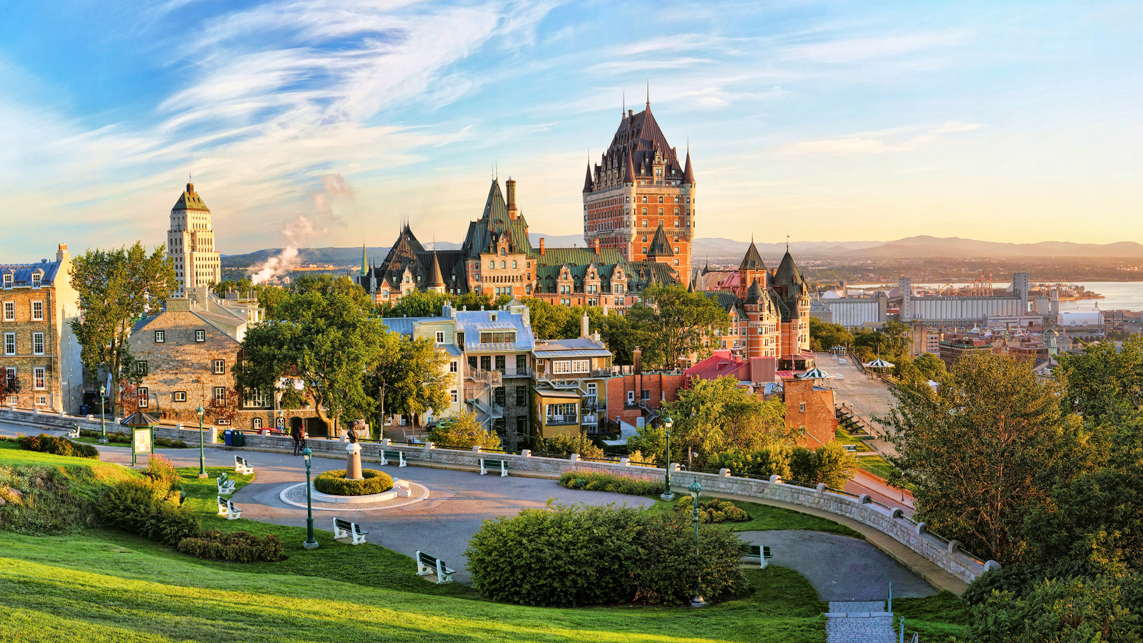 The 'Maple Syrup Capital Of The World' Is A Gorgeous Canadian Getaway ...