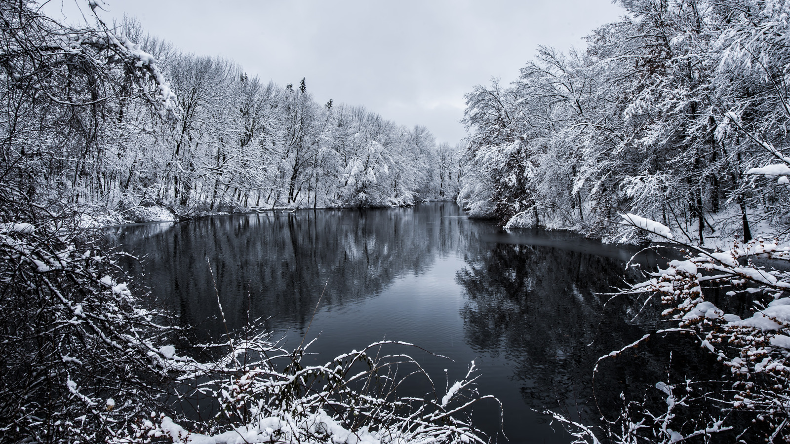 The Mysterious 'Ghost Bridge' In New Jersey That Has Locals Buzzing