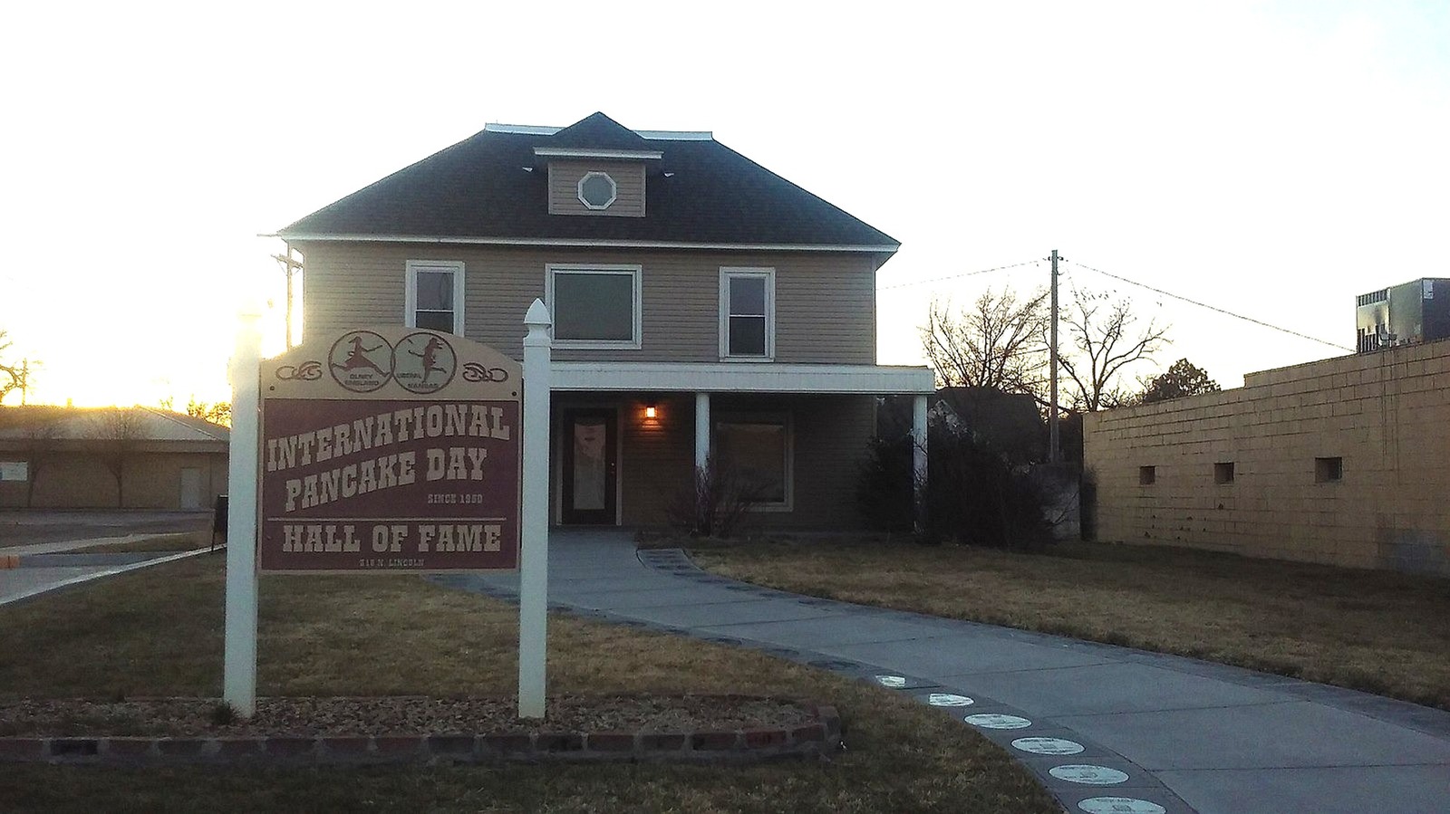 The Quirky, Lesser-Known Little Kansas City That's Famous For Unmatched ...