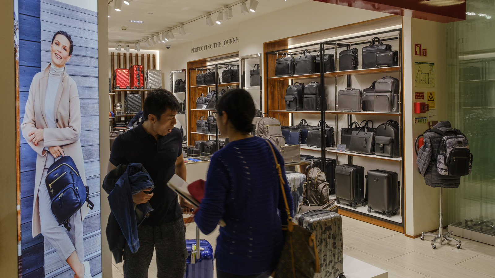 The Real Reason There Are Luggage Stores In Airports