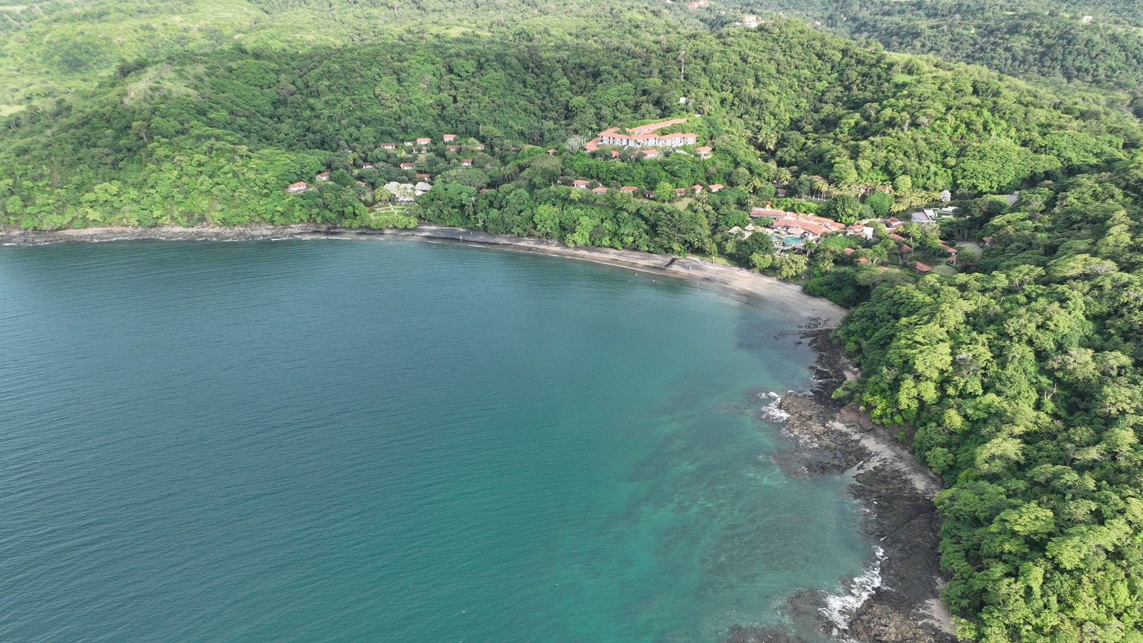 The Secret Beach Costa Rican Locals Love With Crystal-Clear Waters And ...