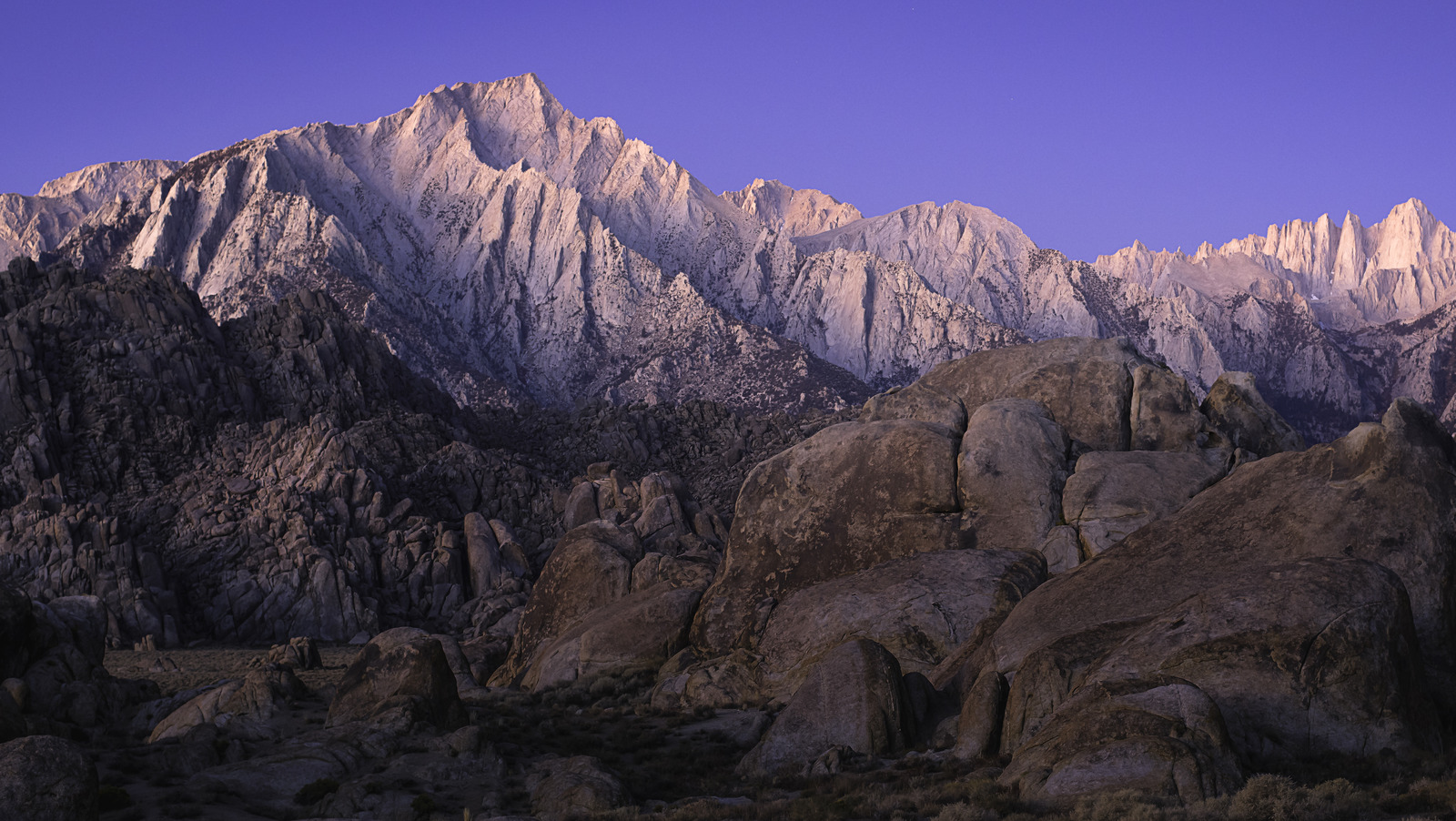 The Sierra Mountains Hides This Secret California Town Where Outdoor ...