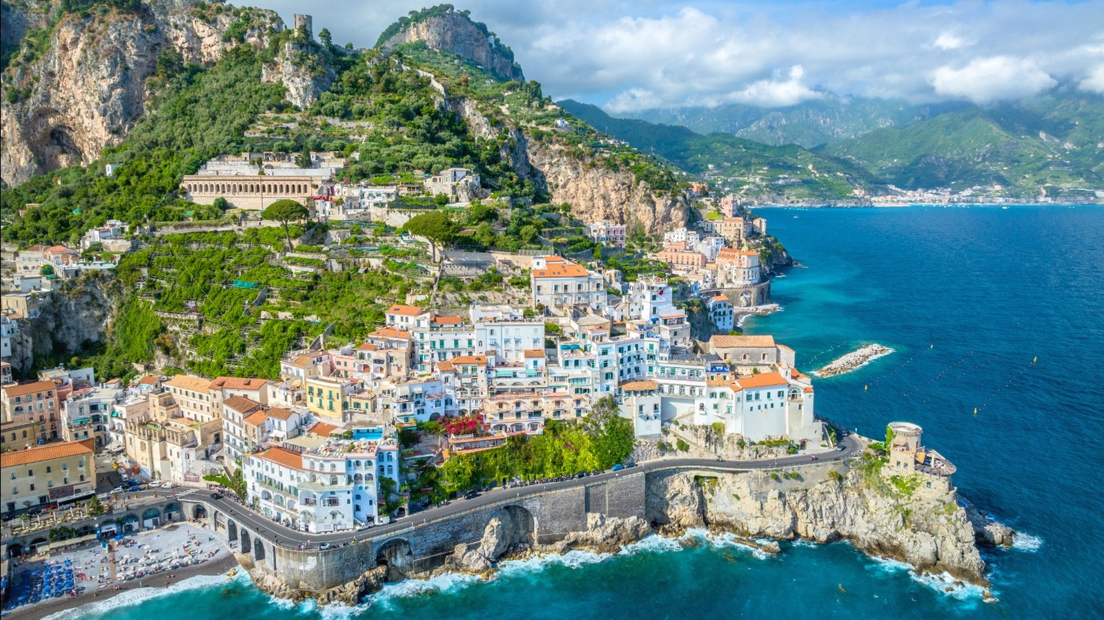 These Amalfi Coast Hikes Are Alternatives To The Crowded Path Of The Gods