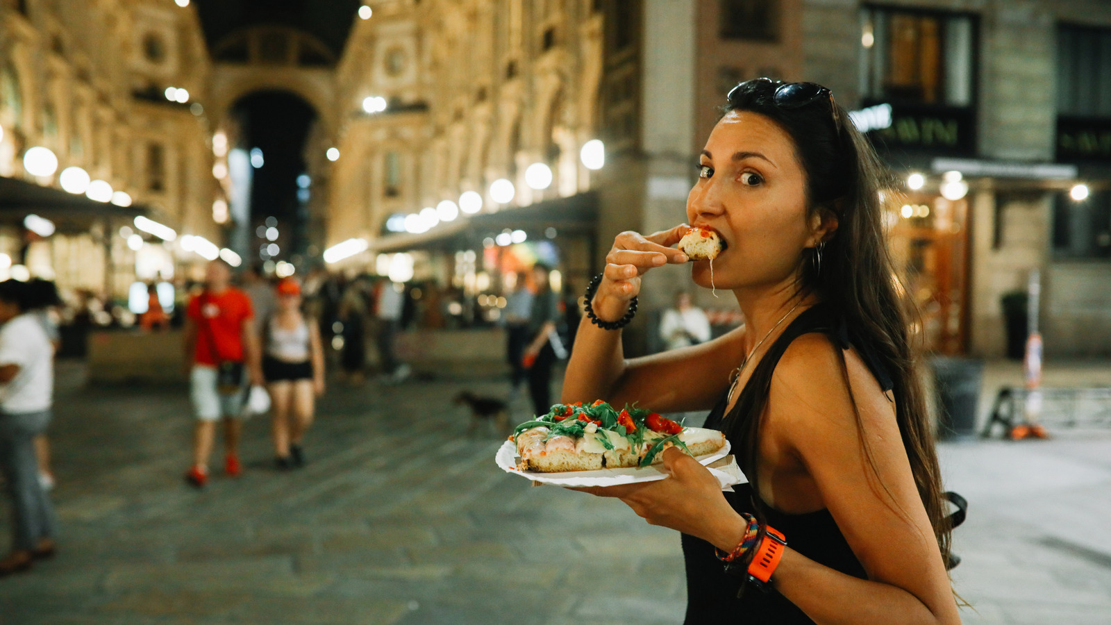 The Unexpected Reason You Won't Be Able To Find Pizza For Lunch At Authentic Restaurants In Italy