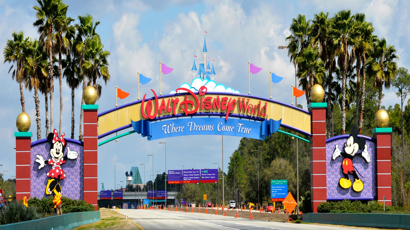The Unexpected Time Of Year To Visit Disney World For Warm Weather And ...