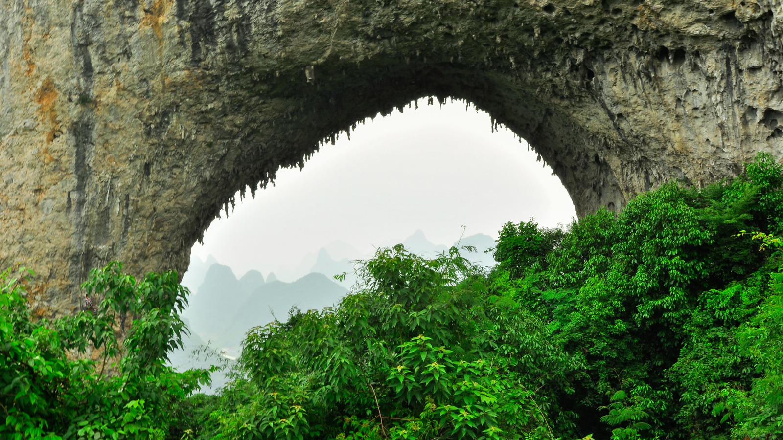 The World's Largest Natural Arch Is A Secret Stone Landmark Towering ...