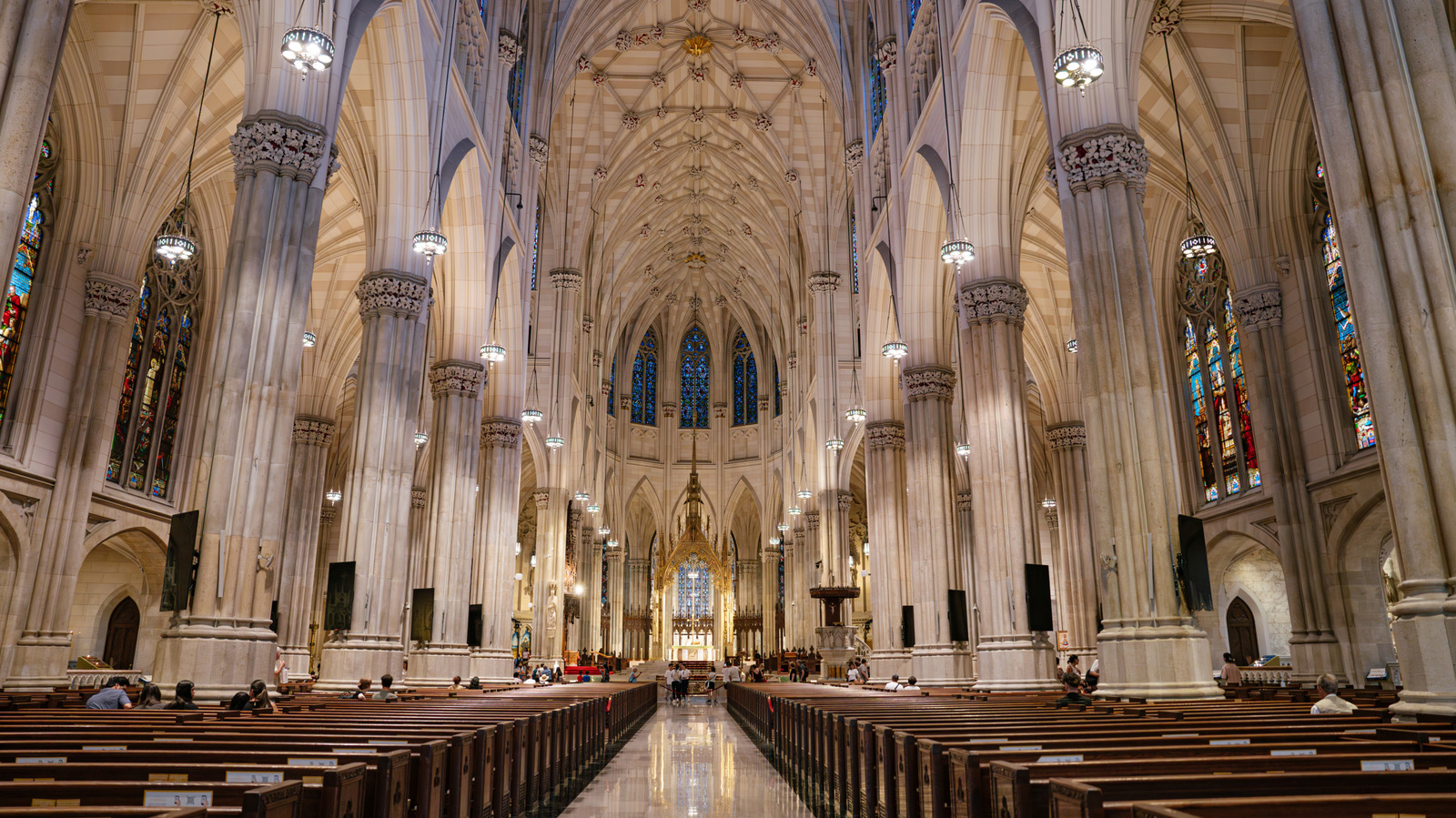 These Are America's 5 Most Awe-Inspiring Gothic Churches And Cathedrals ...