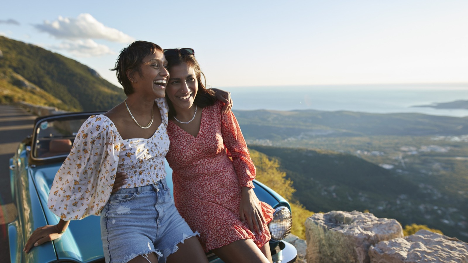 Think Twice Before Wearing These Things On A Road Trip