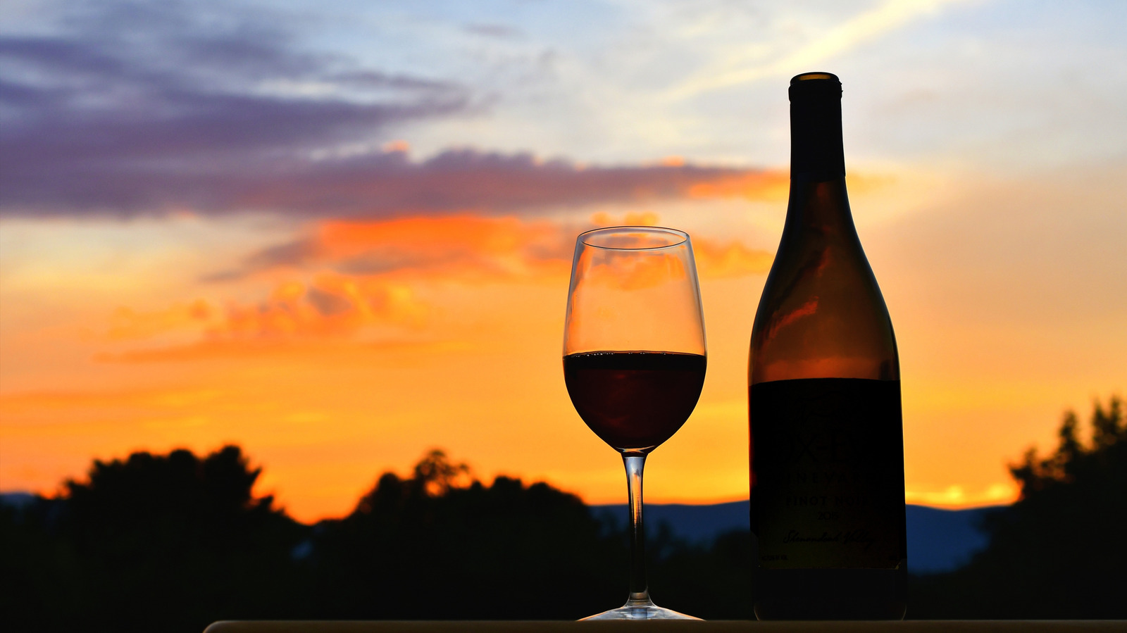 This Breathtaking Virginia Destination Blends Award-Winning Wines With ...