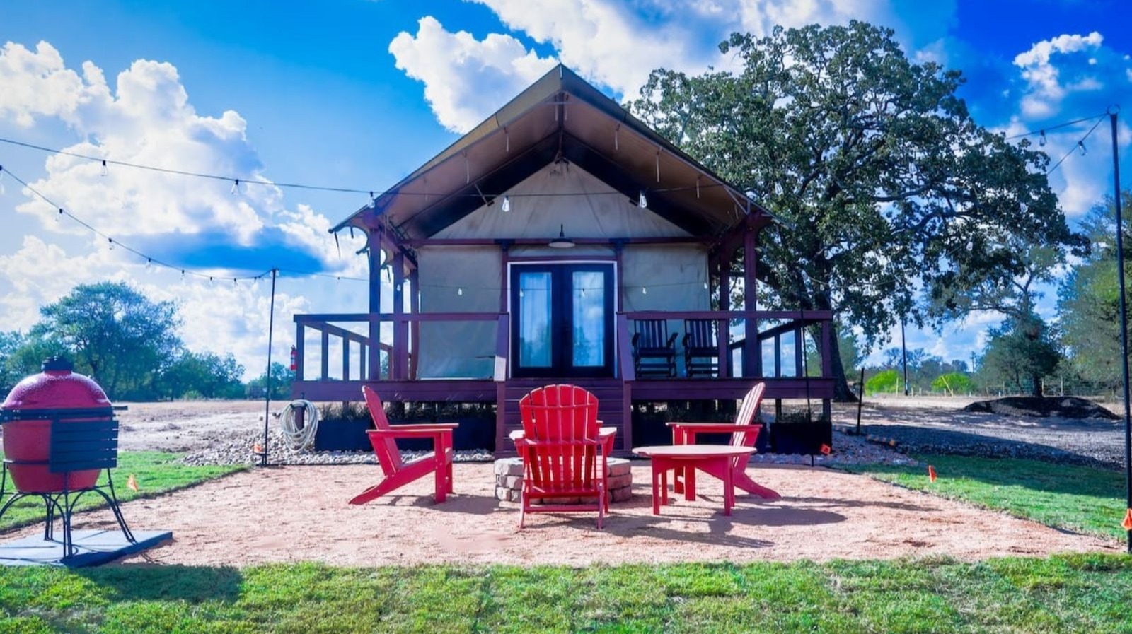 This Chic Texas Ranch Retreat Offers Safari-Style Comfort With ...