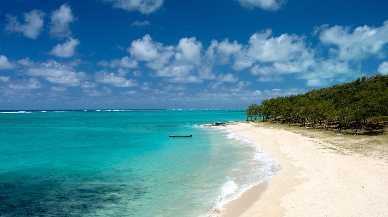 This Forgotten Island In The Indian Ocean Is Perfect For Your Next ...