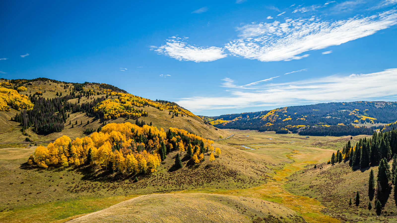 This Hidden Colorado Mountain Town Is A Gateway To Nature And Steam ...