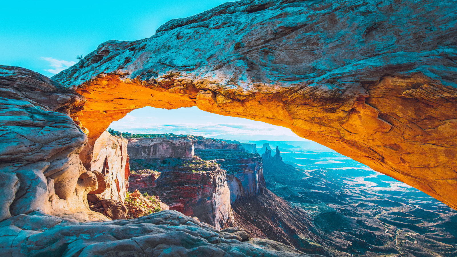 This Utah National Park Has Some Of The Most Vibrant Canyon Views
